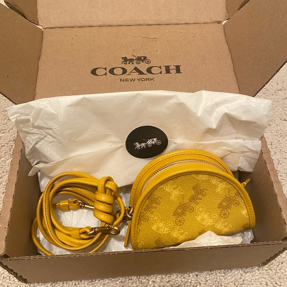 Coach | Bags | Coach Emerald Half Moon Coin Purse Clutch Crossbody Bag ...